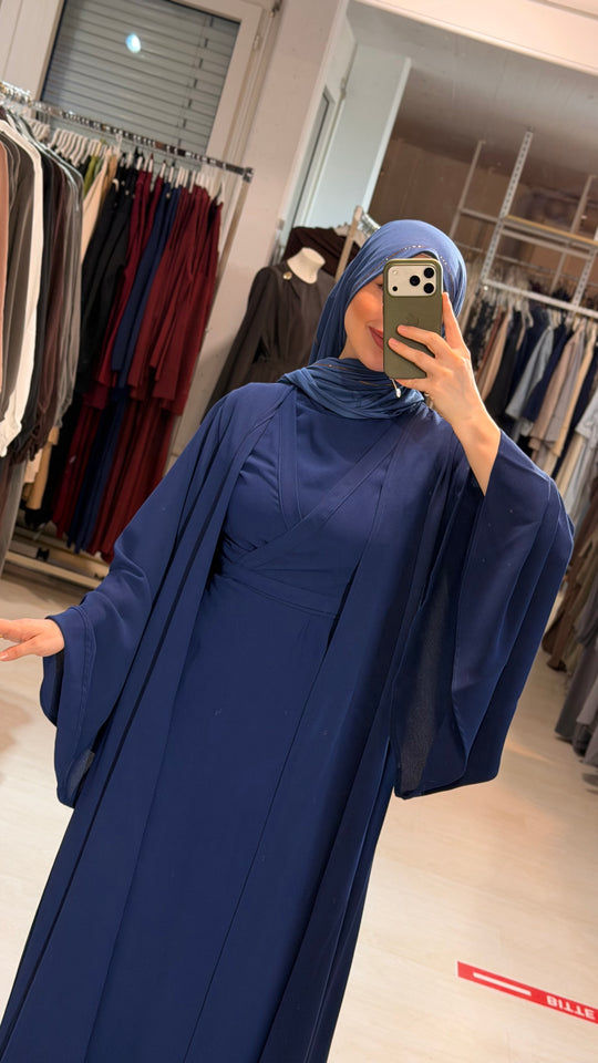 Abayas & Ferrace – Aynamoda